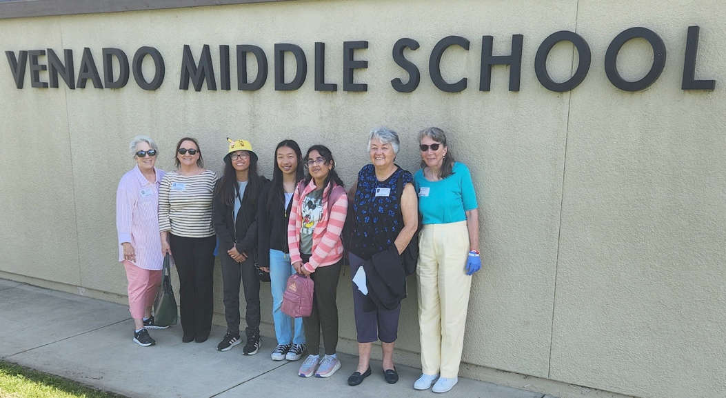 Three Venado Middle School Girls Win Tech Trek Scholarships - Irvine ...